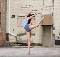 Alison Stroming. Photo by Dave Brewer. - Dance Informa Magazine