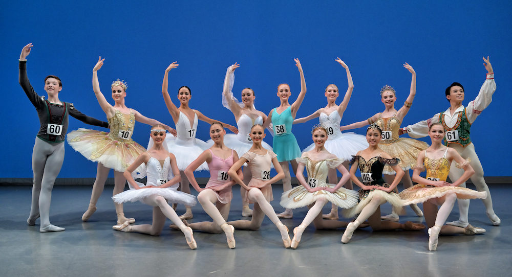 Darrion Sellman receives gold medal at Genée - Dance Informa Magazine