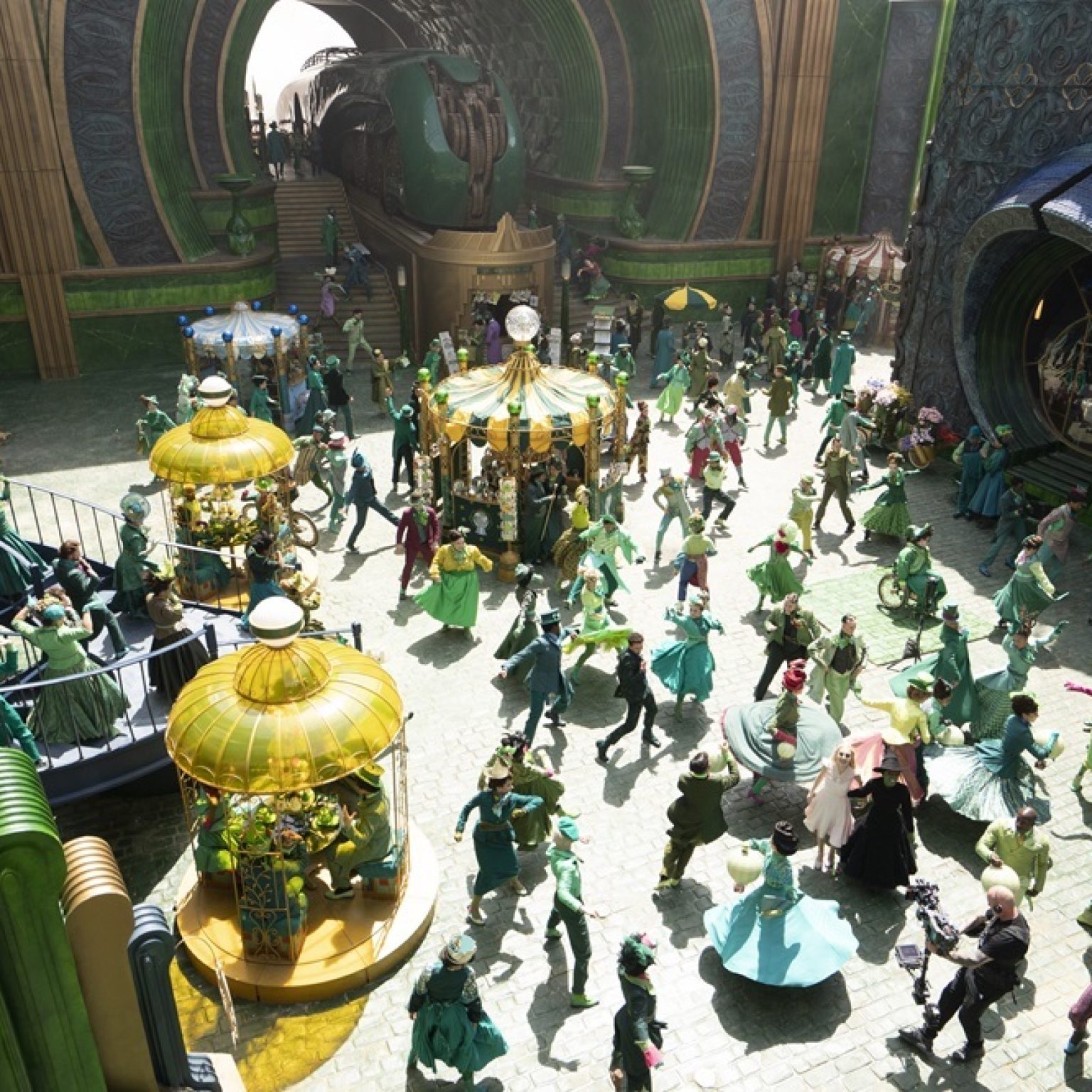 Christopher Scott: Onto the big screen of ‘Wicked’ - Dance Informa Magazine